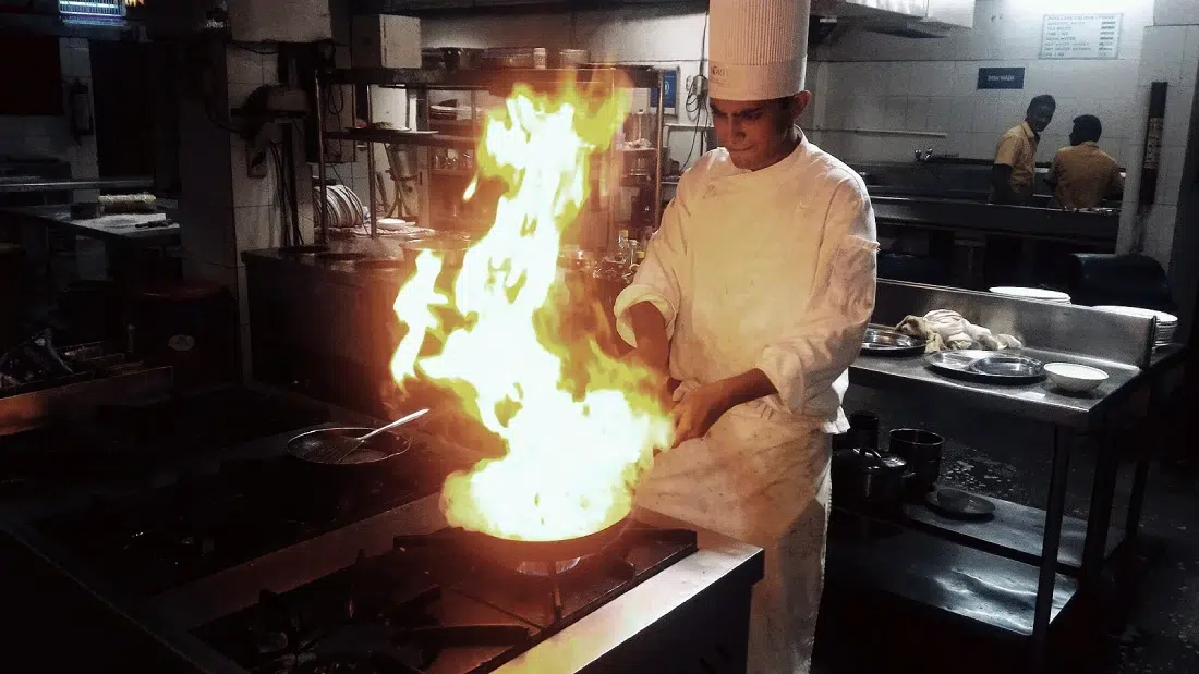 5 Most Common Causes of Kitchen Fires - Hawaii Exhaust Pro